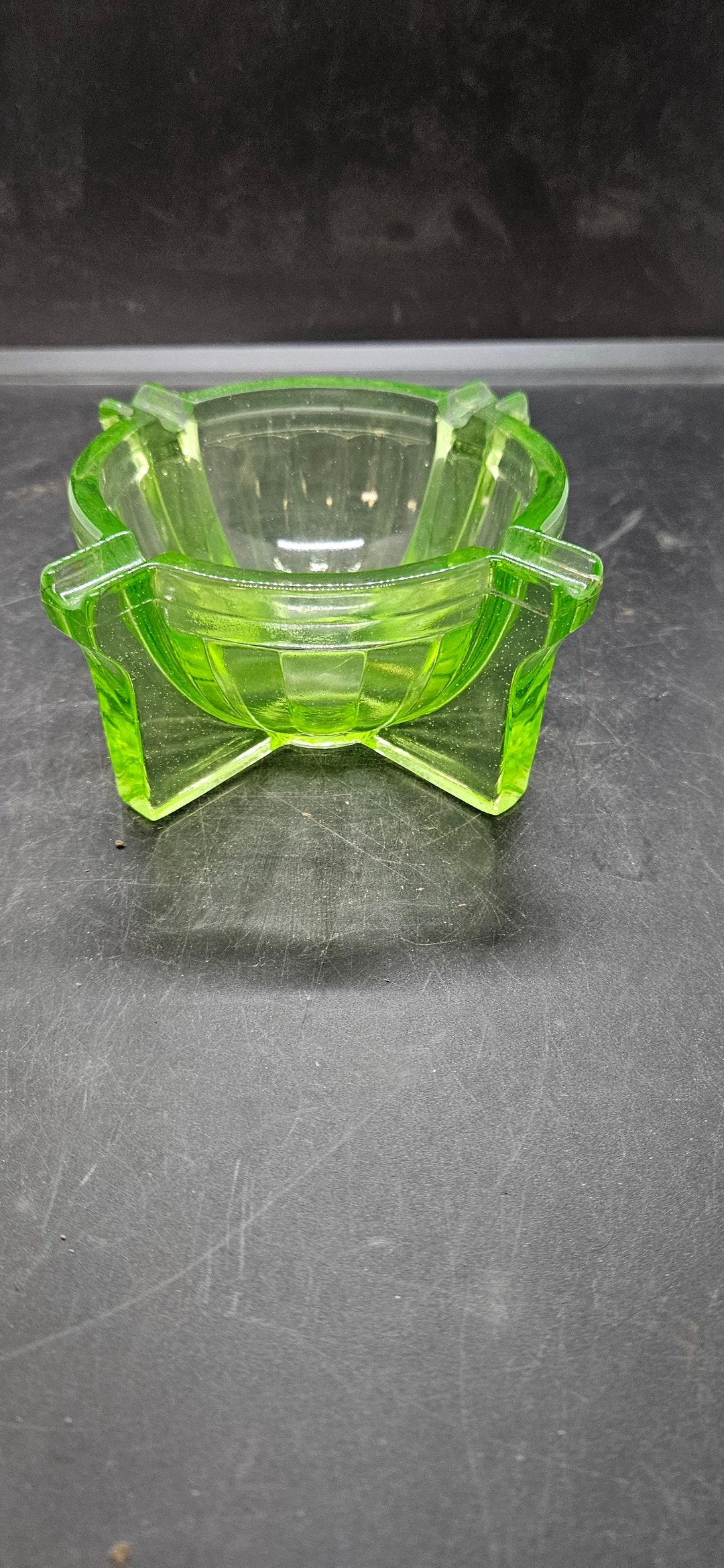 Green Uranium Depression Fry Glass Art Deco Ashtray - Etsy
