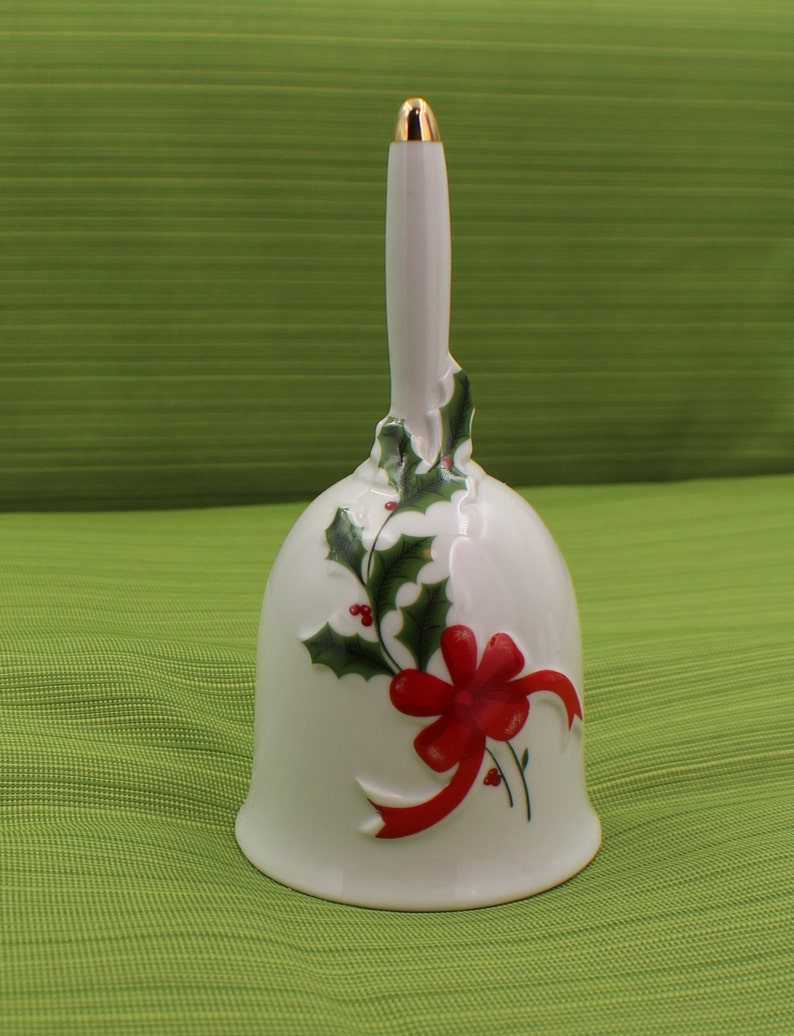 Vintage Lot of White Ceramic Christmas Bells Set of 3 - Etsy