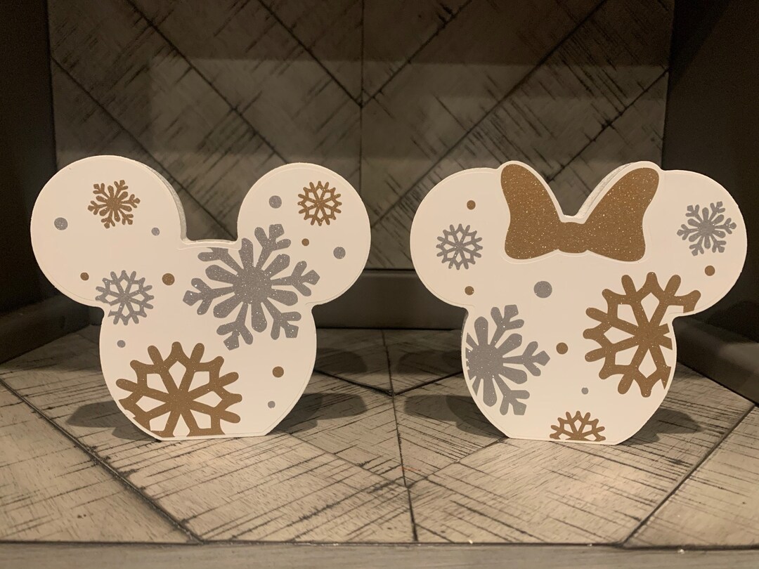 Mickey and Minnie Winter Snowflake Decor - Gold and Silver - Winter ...