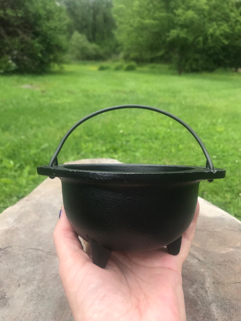 Large 6 Open Cast Iron Cauldron Witch's Pot Wiccan - Etsy