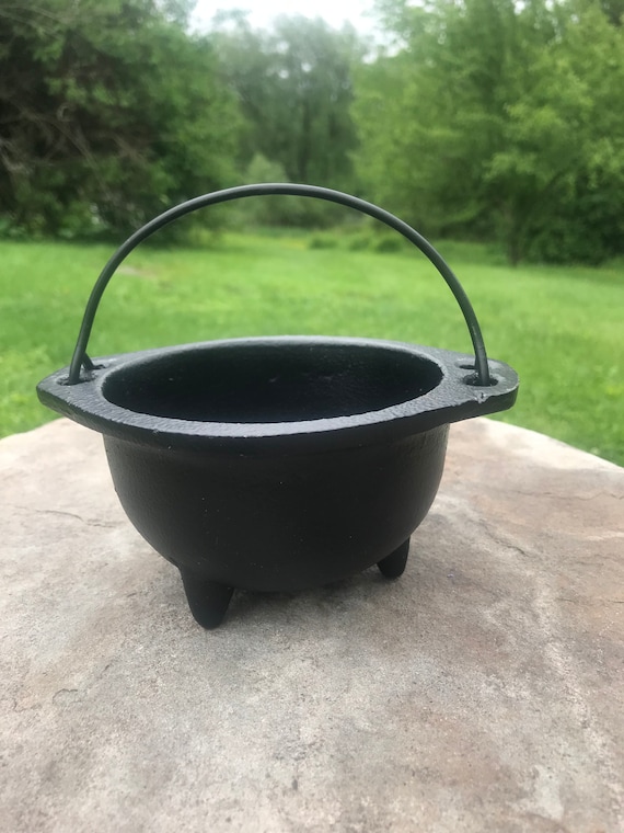 Large 6 Open Cast Iron Cauldron Witch's Pot Wiccan | Etsy