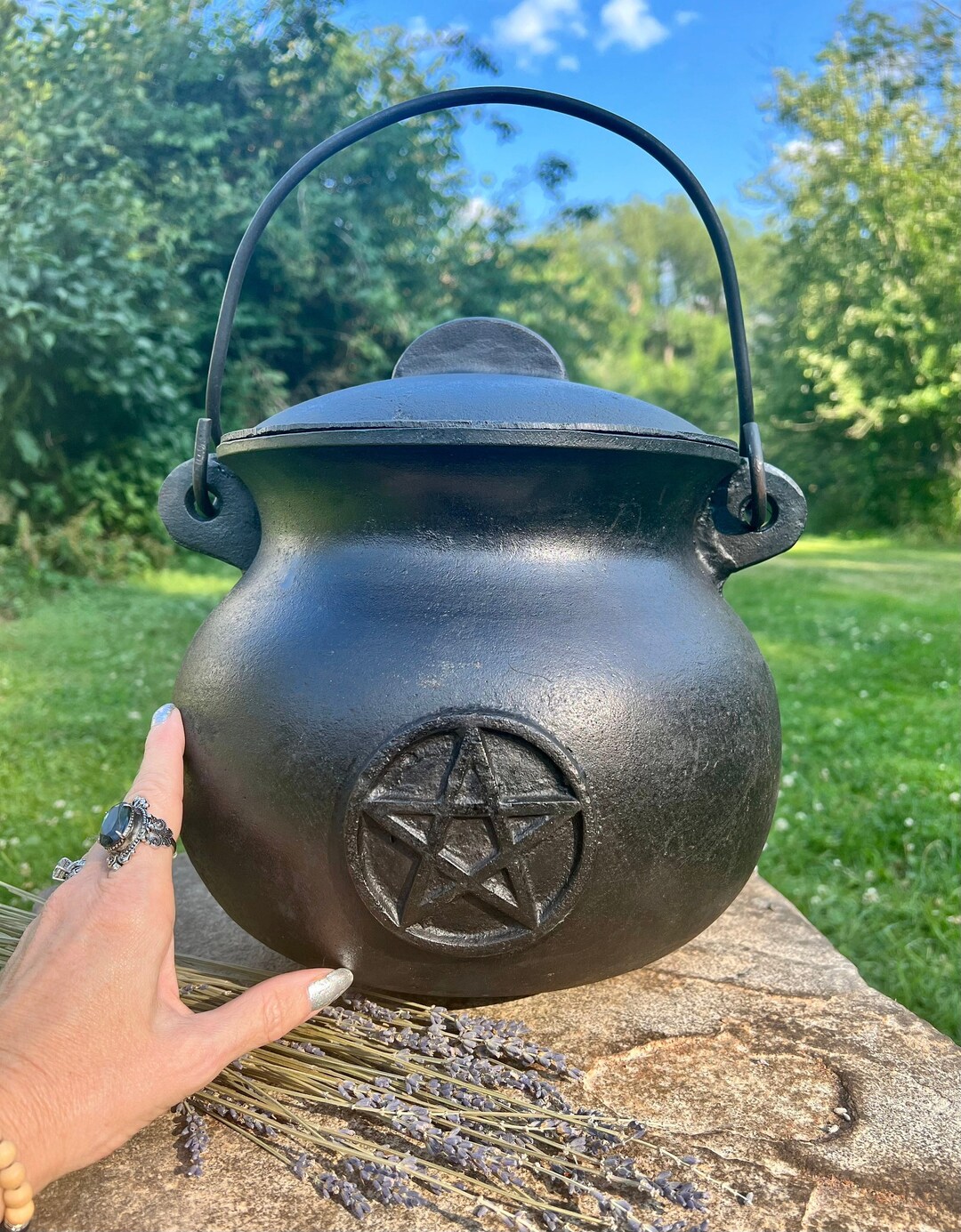 11” Heavy Pentacle Cast Iron Cauldron; Potbelly Cauldron With Flat ...