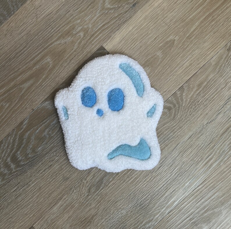 Tufted Wall Rug - Darryl the Lil Ghost - Cute Tuft Rug - Etsy