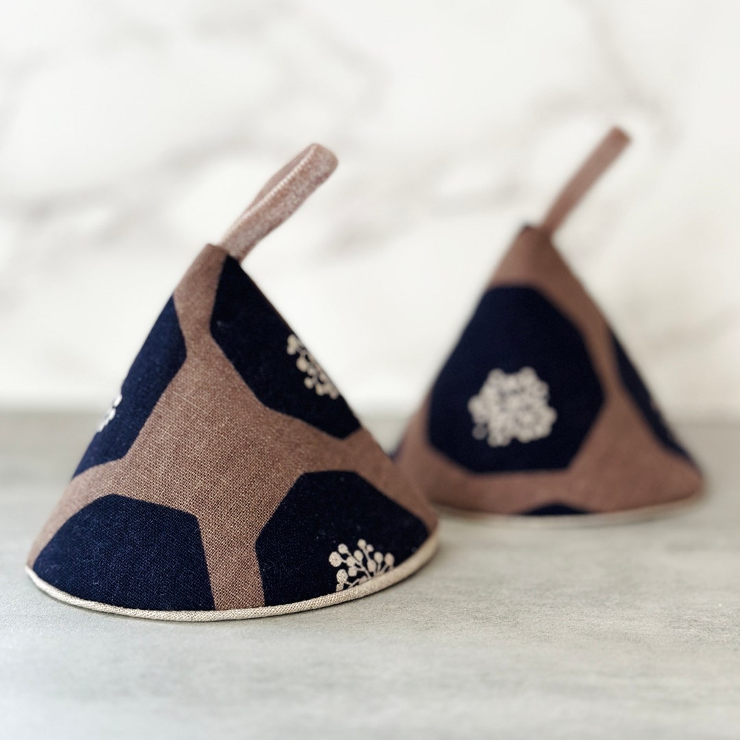 Chic Japanese Linen Pot Holders - Set of 2 - Elegant Cone Design ...
