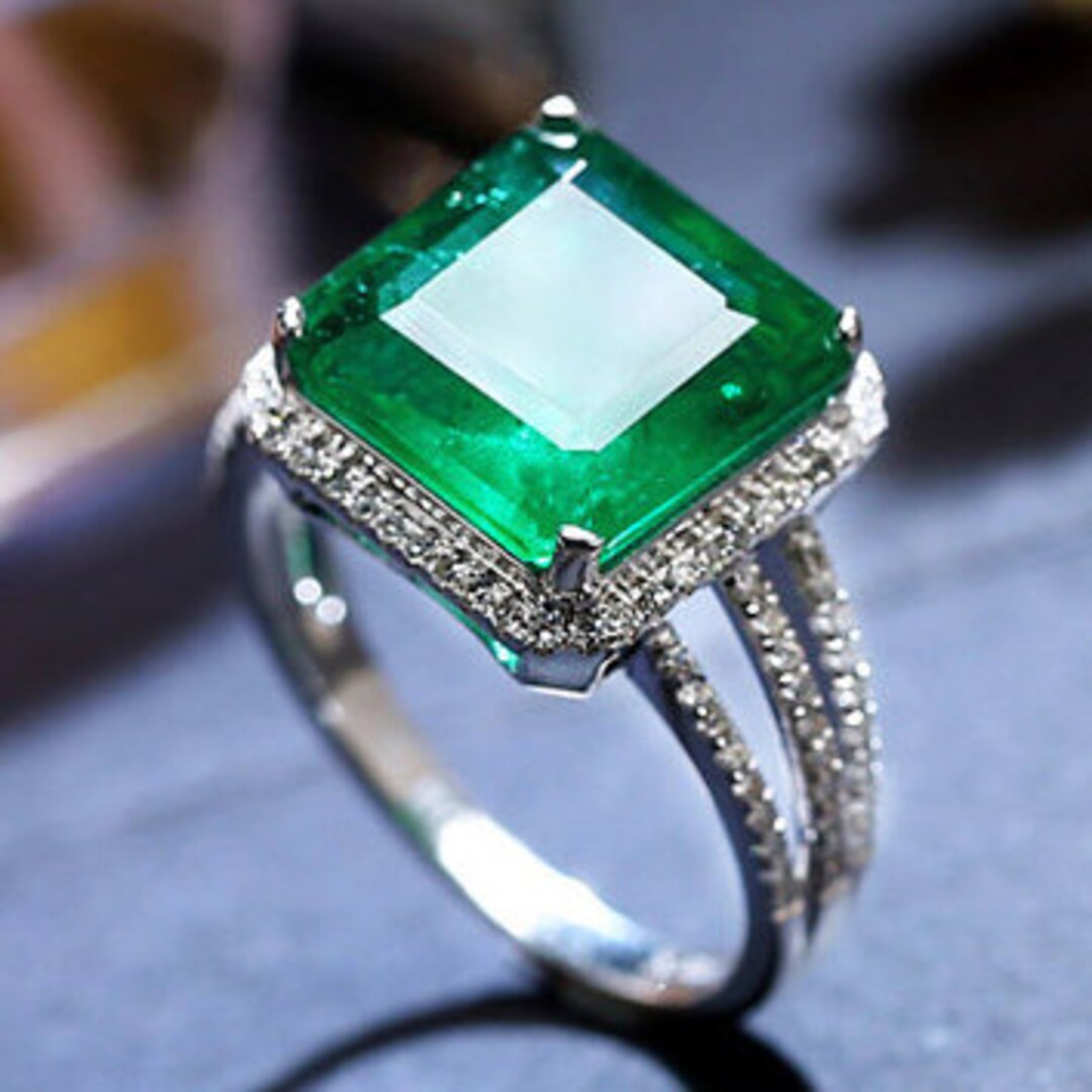 4.40ct Natural Emerald Cocktail Wedding Ring Emerald Diamond Halo ...