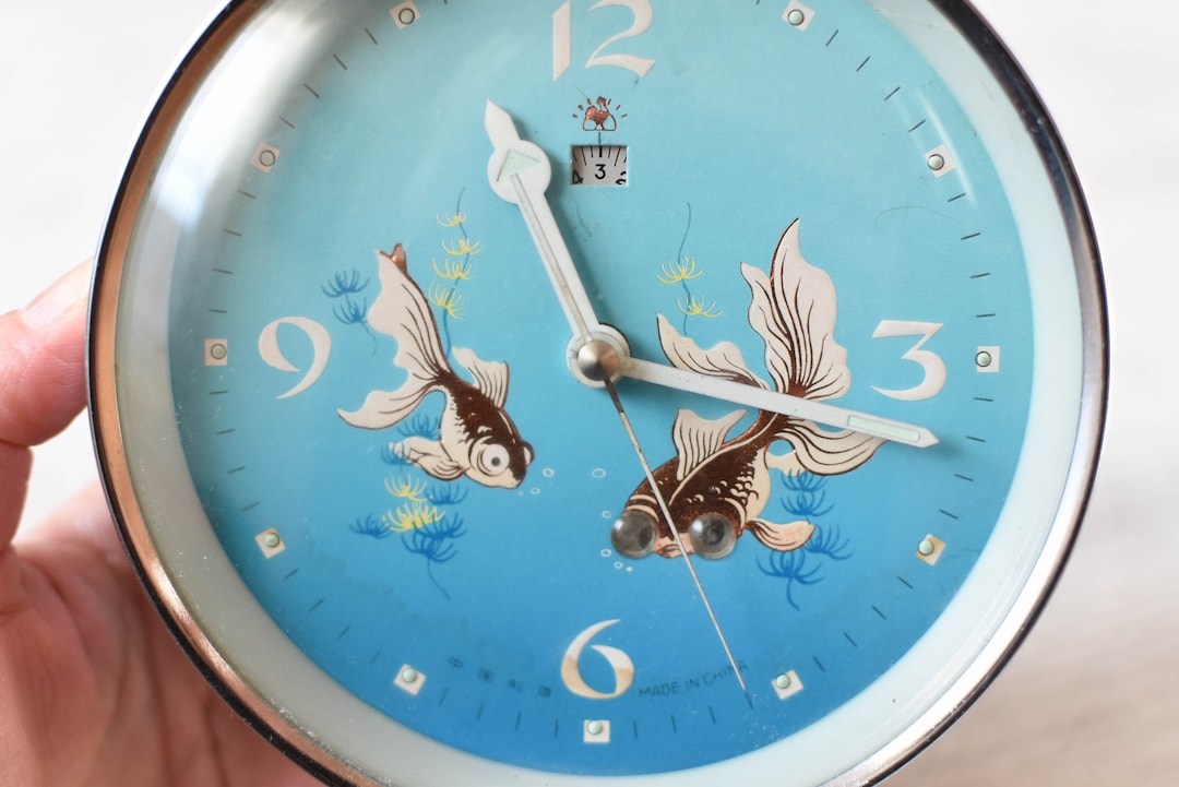 Vintage Mechanical Alarm Clock//chinese Alarm Clock - Etsy
