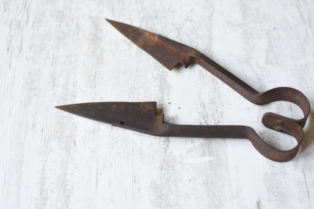 Vintage Sheep Shears//primitive Antiques//metal Sheep - Etsy