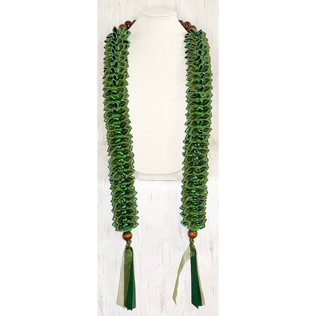 Leafy Green Maile Lei - Etsy