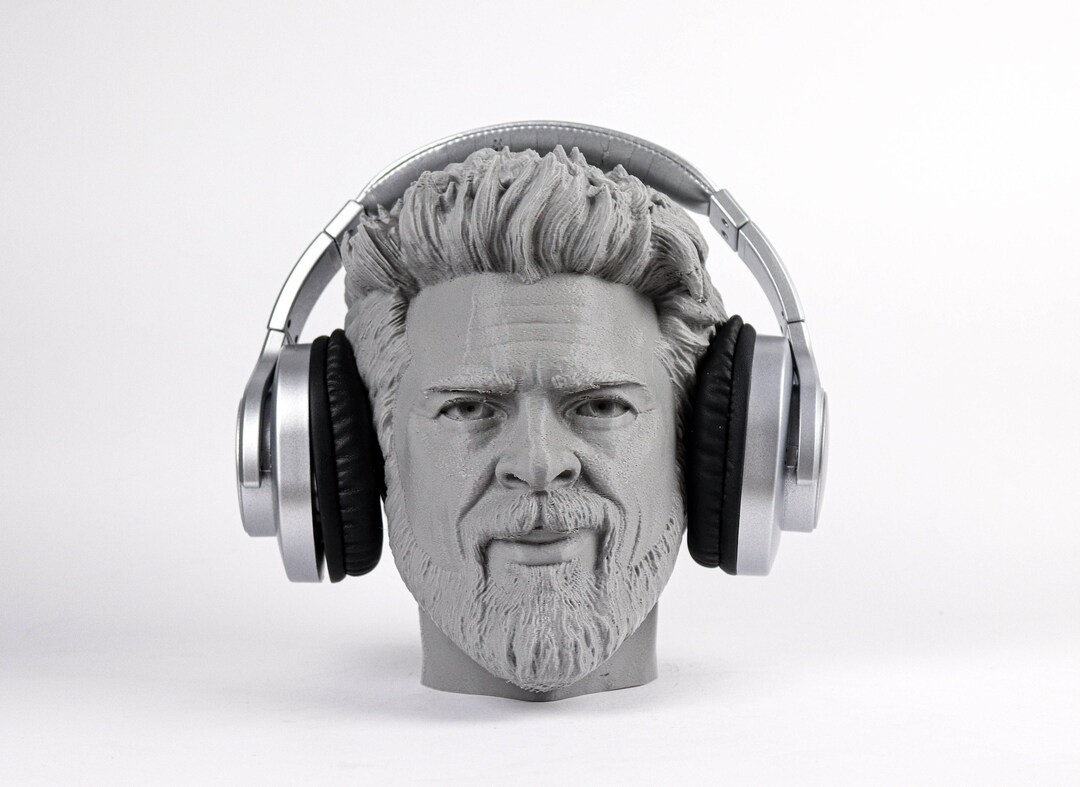 Karl Urban Bust, Headset Stand Bust - Etsy