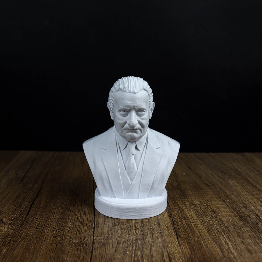 Martin Heidegger Bust, Philosophical Home Decor, German Philosopher ...