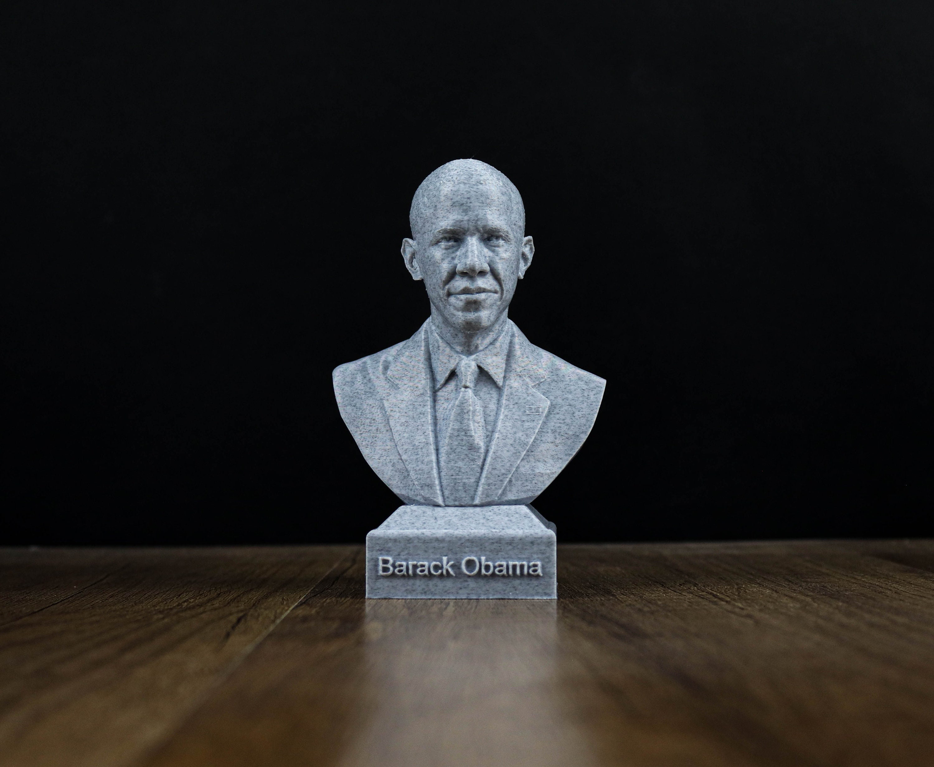 Obama Egyptian Statue
