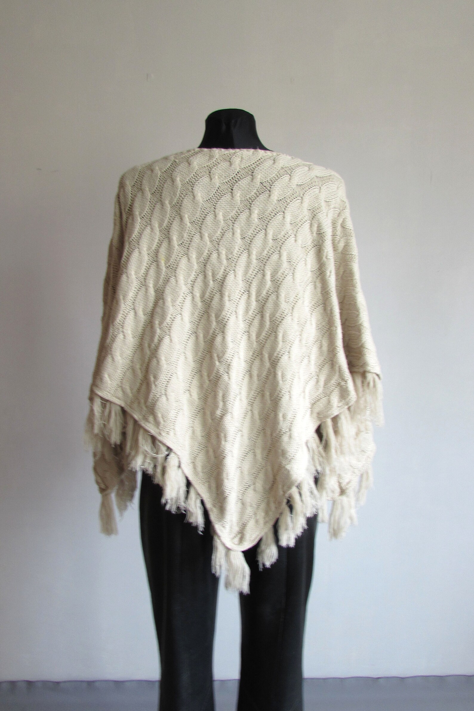 Vintage Beige Poncho Knit Fringed Poncho Knit Shawl | Etsy