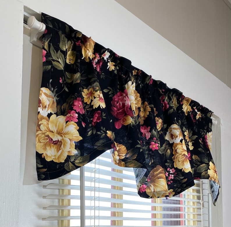 Cottage Window Valance or Cafe Curtain: Vintage Roses - Etsy
