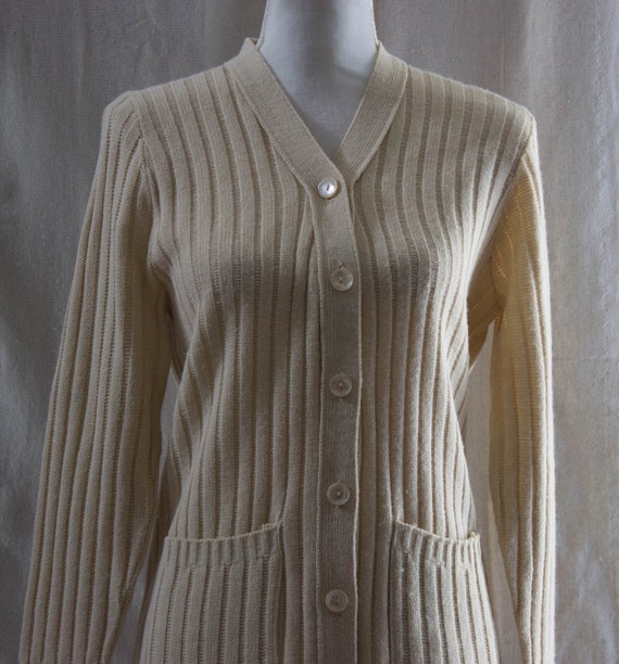 Vintage 1970s Tan Ribbed Cardigan Sweater - Gem