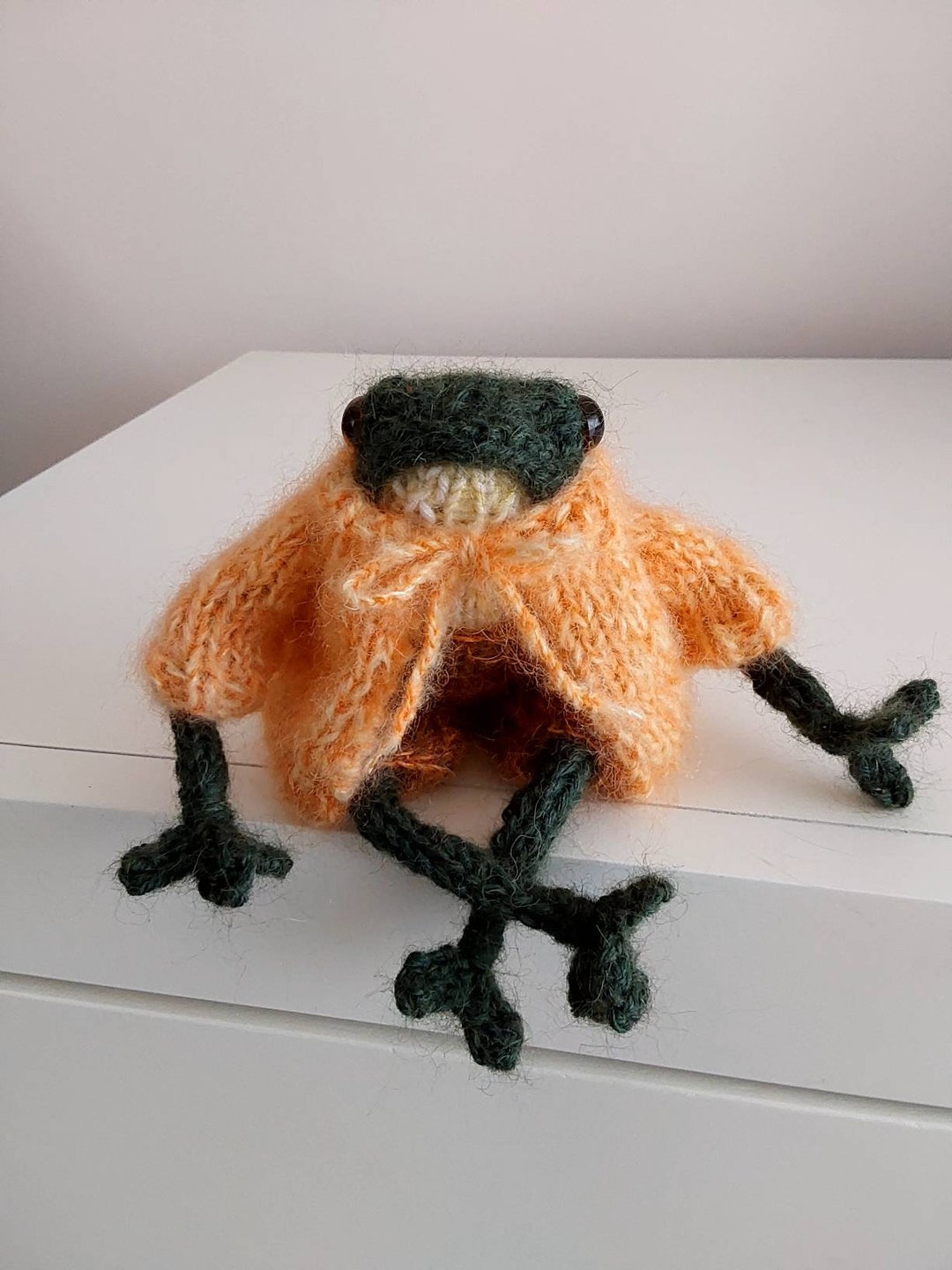 Hand Knitted Posable Froggy - Dot Pebbles Pattern by Claire Garland - Etsy