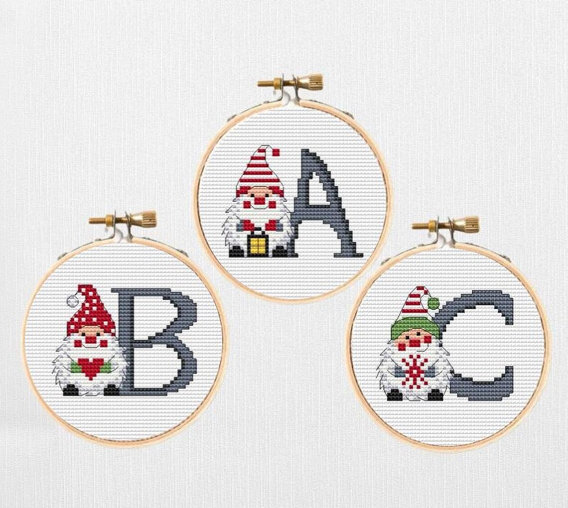 Alphabet de Noël au point de croix avec lettres monogrammes pour ...