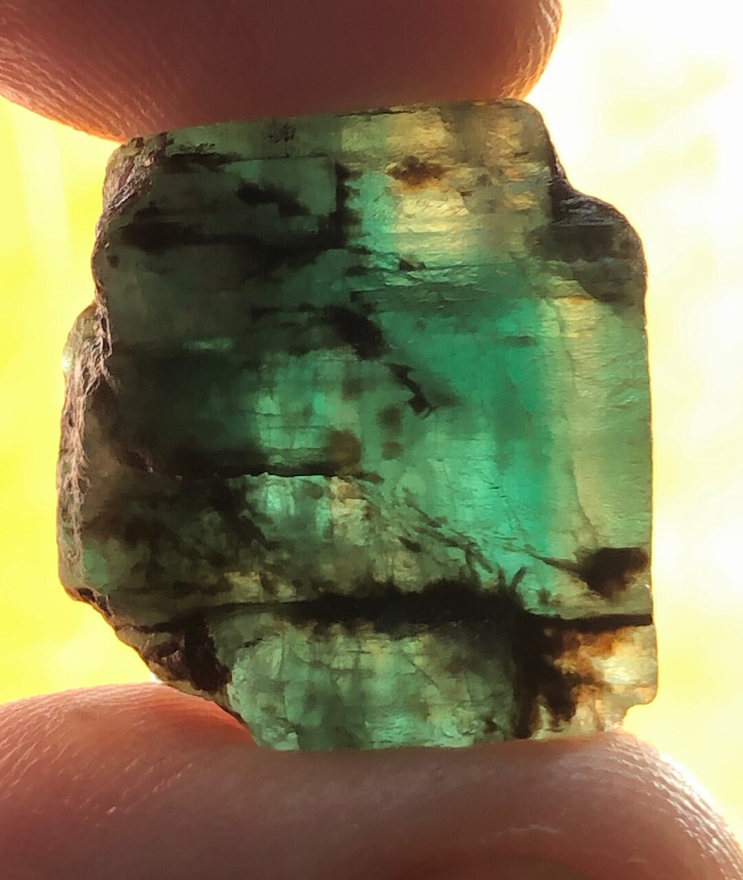 Eye-catching 28.62ct Crystal With Pleochroism - Double Terminated ...