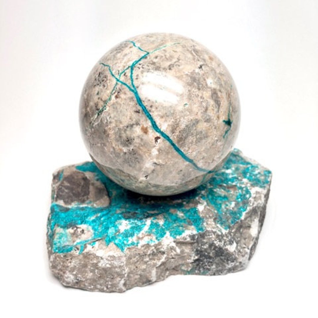 Growth | Incredible Dioptase Sphere (72 Mm) Set - Etsy