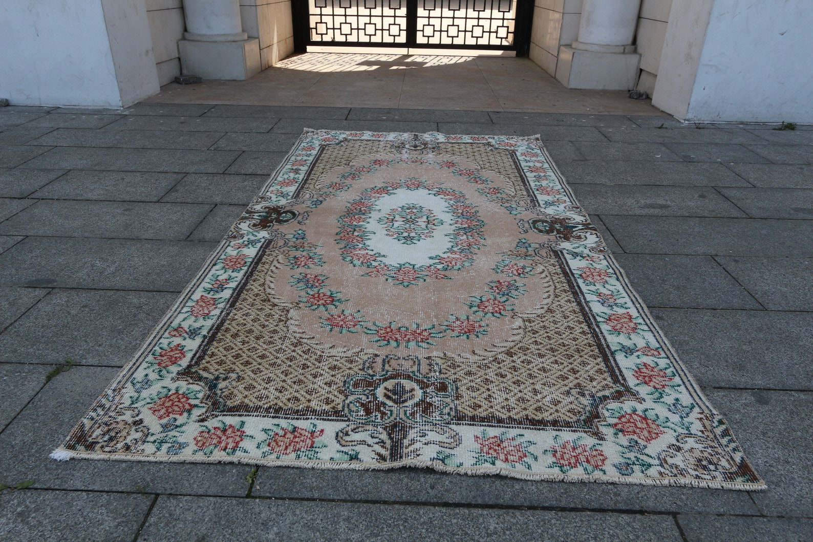 Golden Rose Beige Victorian Floral Design Handmade Rug Vintage - Etsy