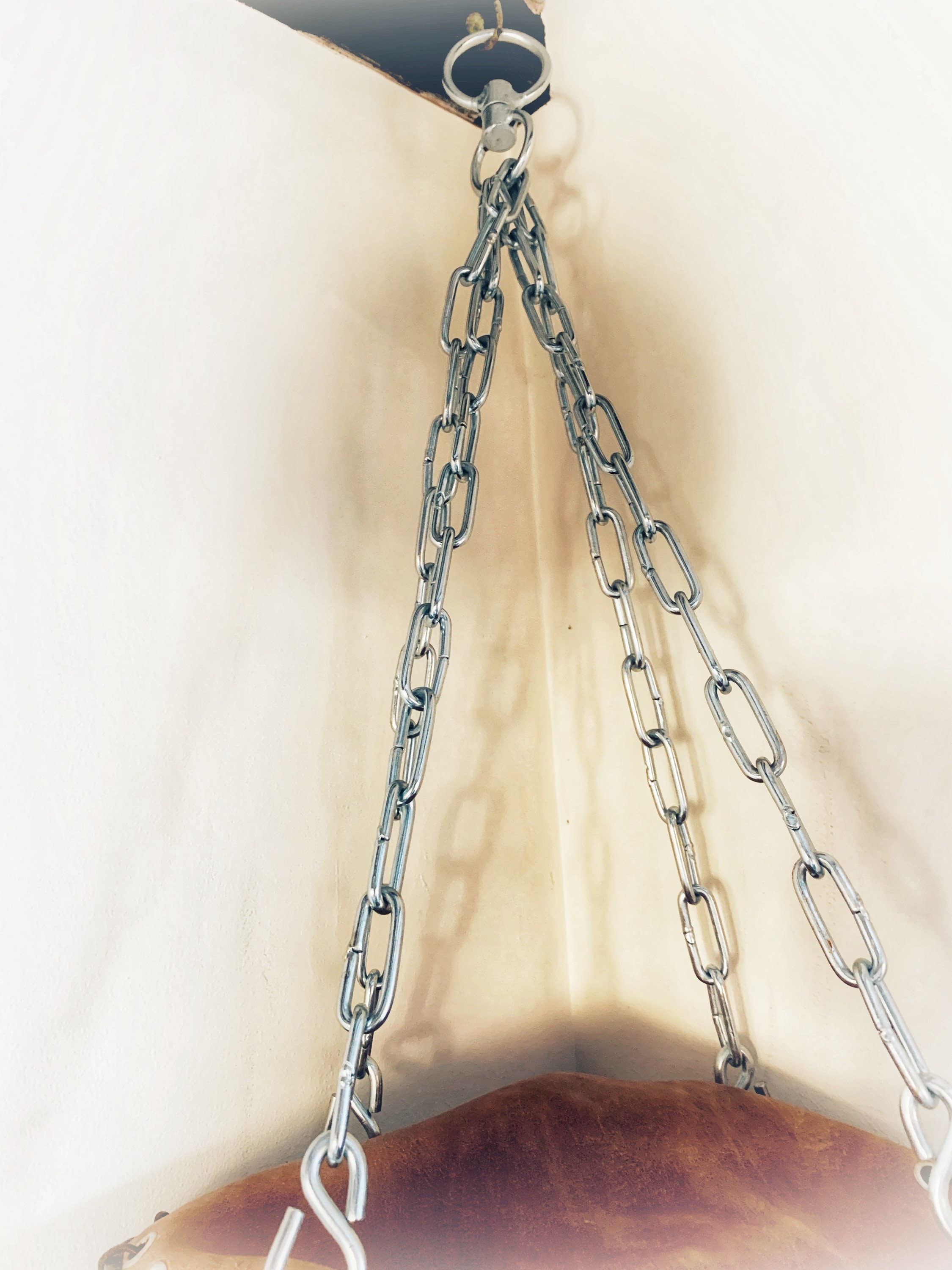 Retro Reborn Vintage Style Boxing Bag / Punch Bag With Hanging Chain ...