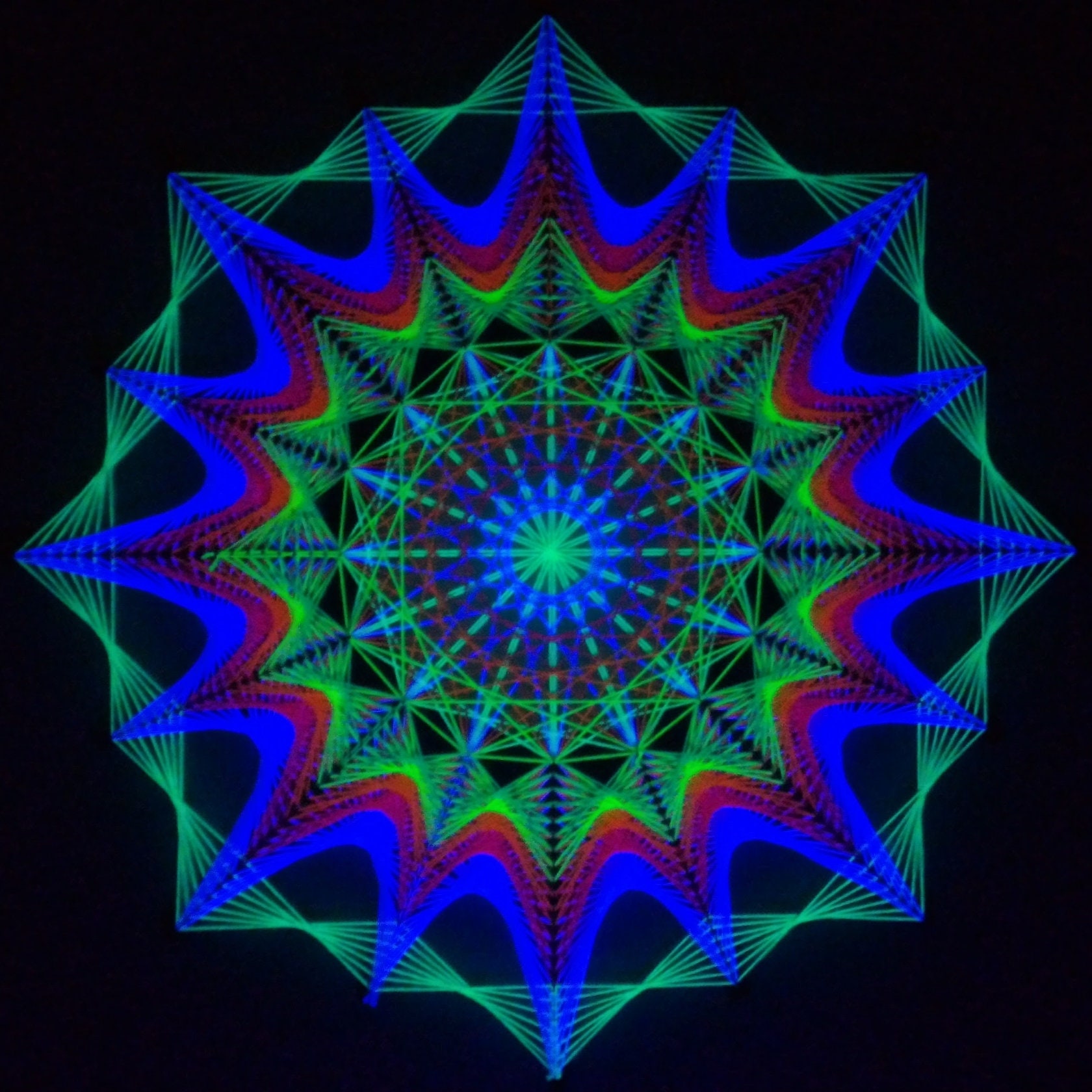 String Art flower Power UV Fluo 70x70cm | Etsy