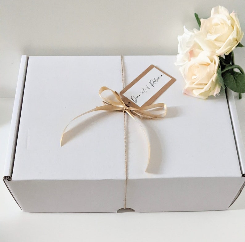 Luxury Wedding Hamper/personalised Wedding Frame/pamper Hamper/mr and ...