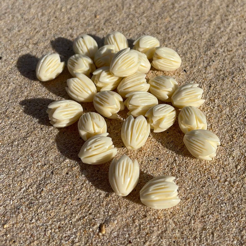 Tulips Coral Beads - Etsy