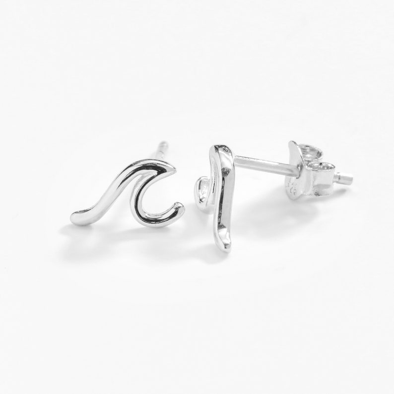 Silver Minimal Ocean Wave Stud Earring / Solid 925 Sterling Silver ...