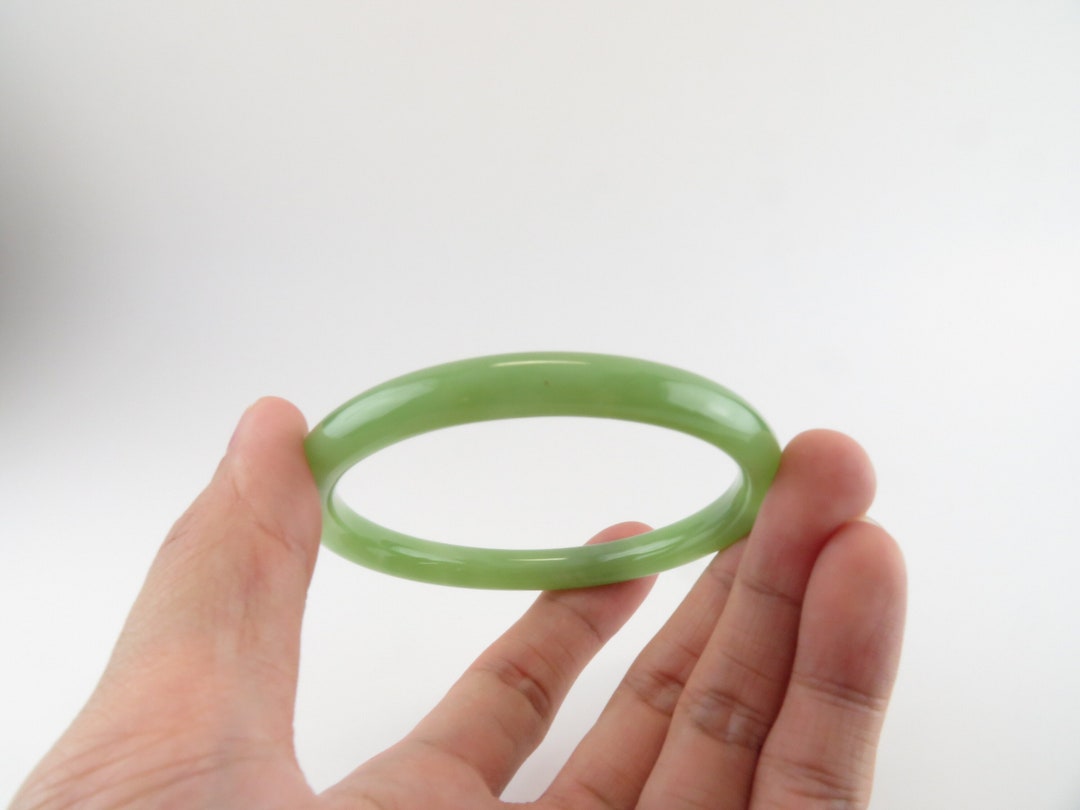 Green Jade Bangles / 8mm Jade Bangle, Round, Smooth, High Quality Jade ...