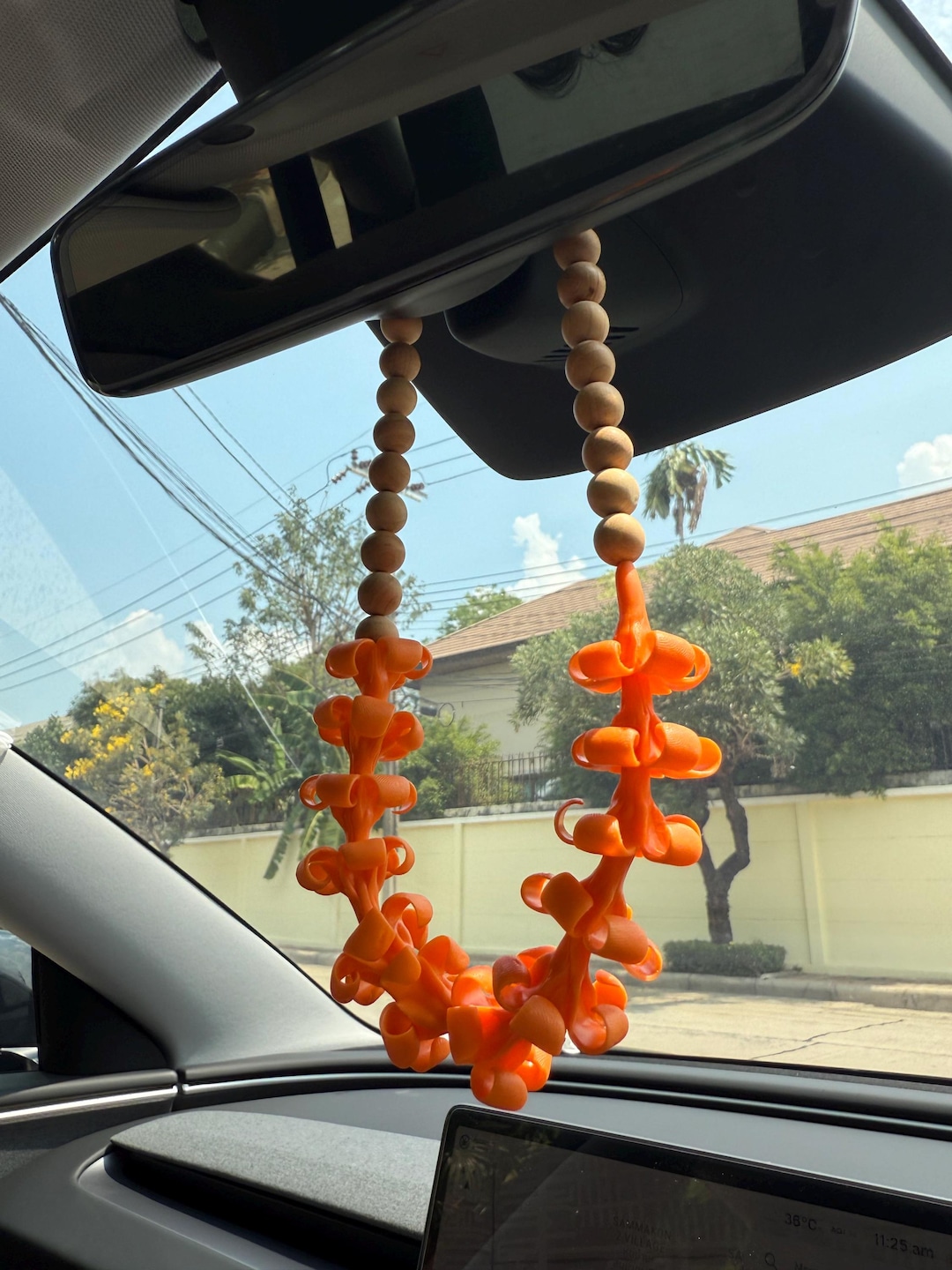 Handmade Puakenikeni Flowers With Sandalwood, Orange Puakenikeni ...