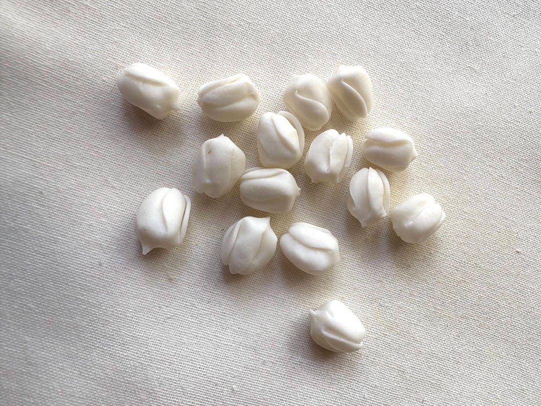 Pikake Bud Clay Beads in Bulb Form, No Stem, White Pikake, Bags of 25 ...