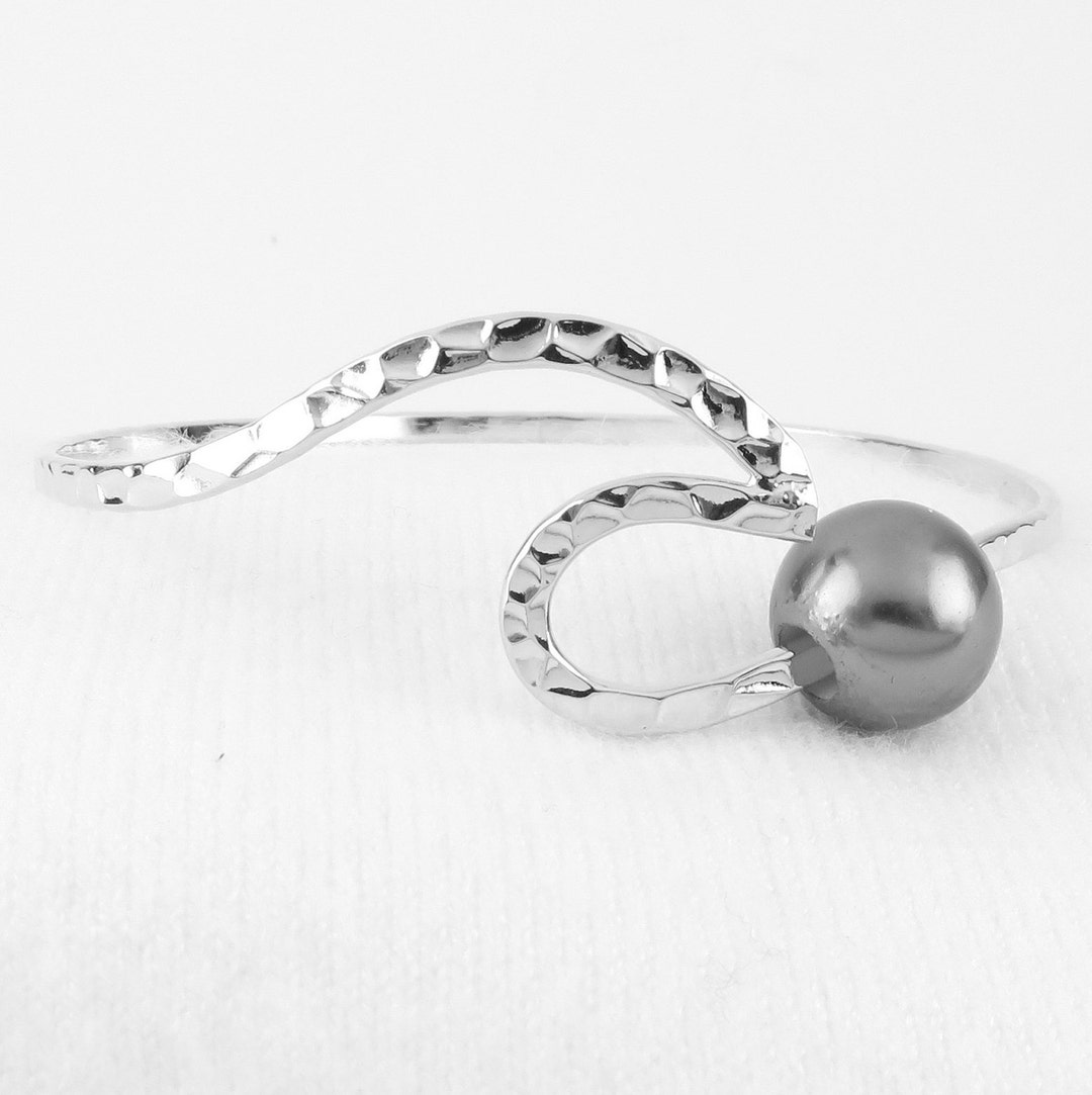 Silver Wave Bangle With Black Shell Pearl / Minimalist Island Style ...