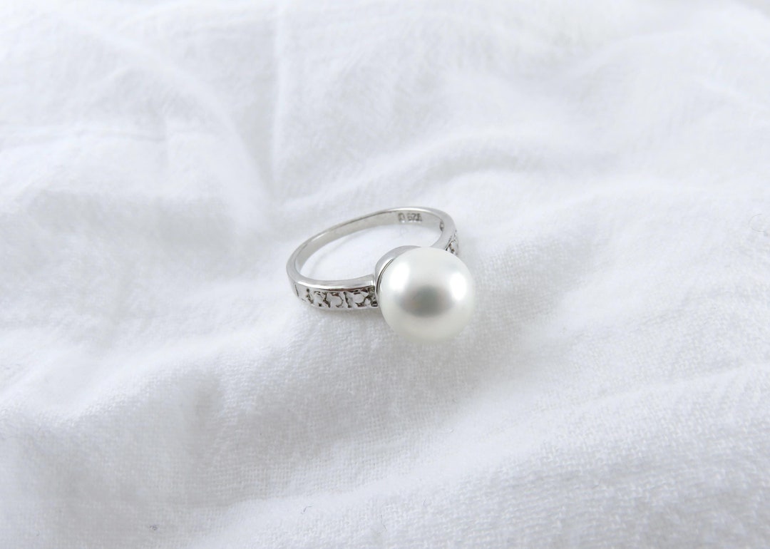 White Pearl Ring / 925 Sterling Silver Ring With Engraving / Simple ...