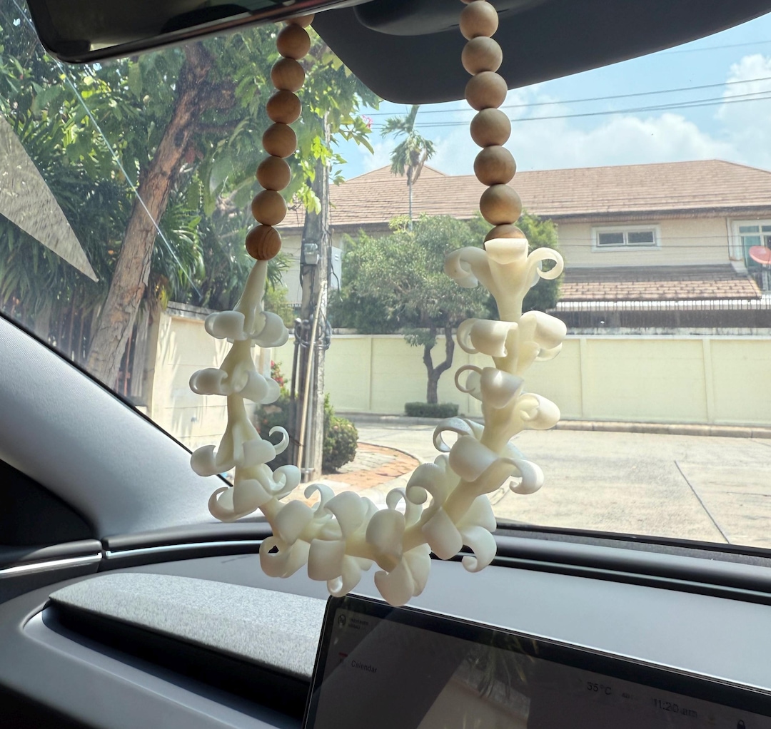 White Puakenikeni Flower and Sandalwood Hawaiian Car Lei - Etsy
