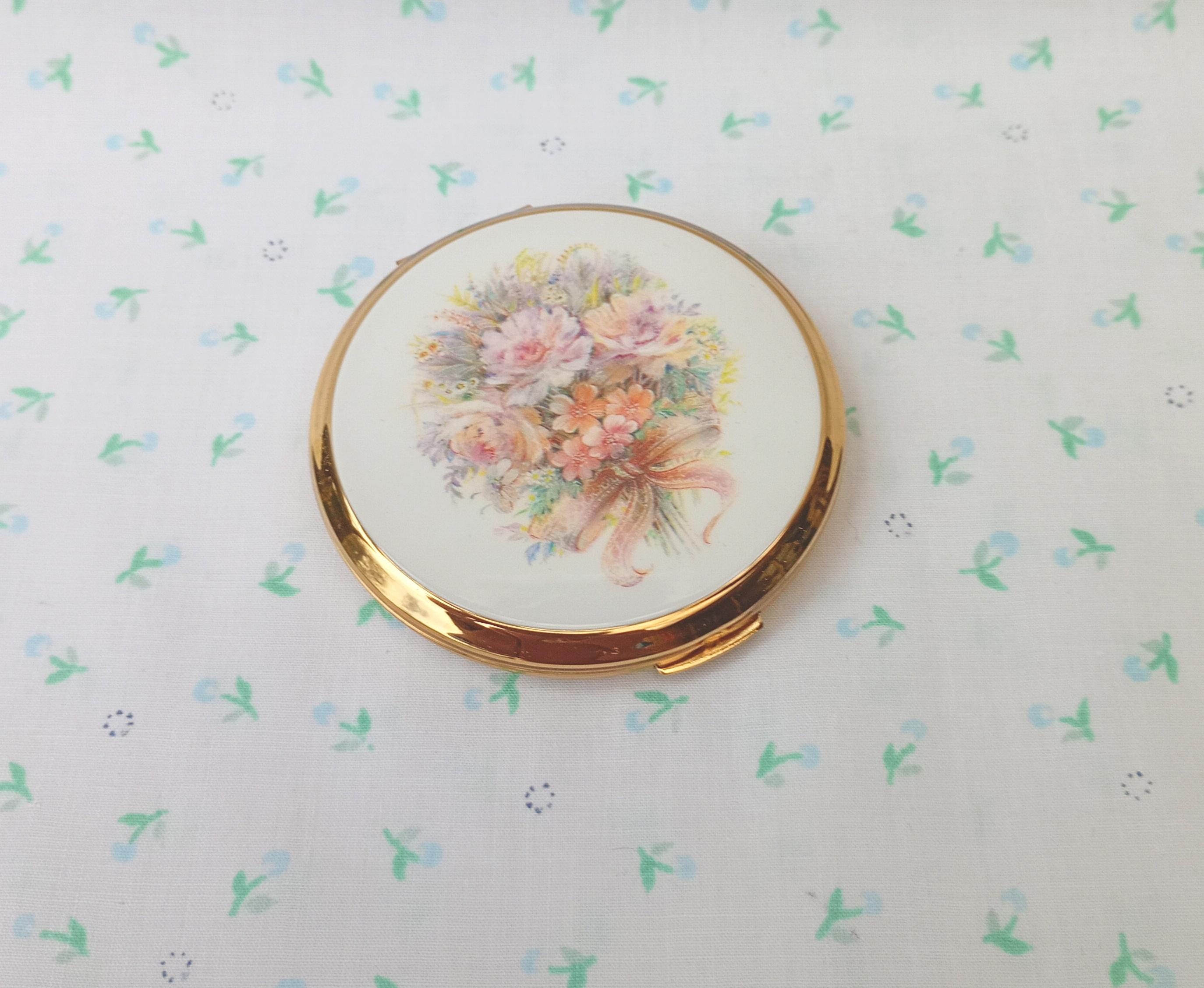 NEW Vintage Stratton Powder Compact White Floral Bouquet Gold Tone ...