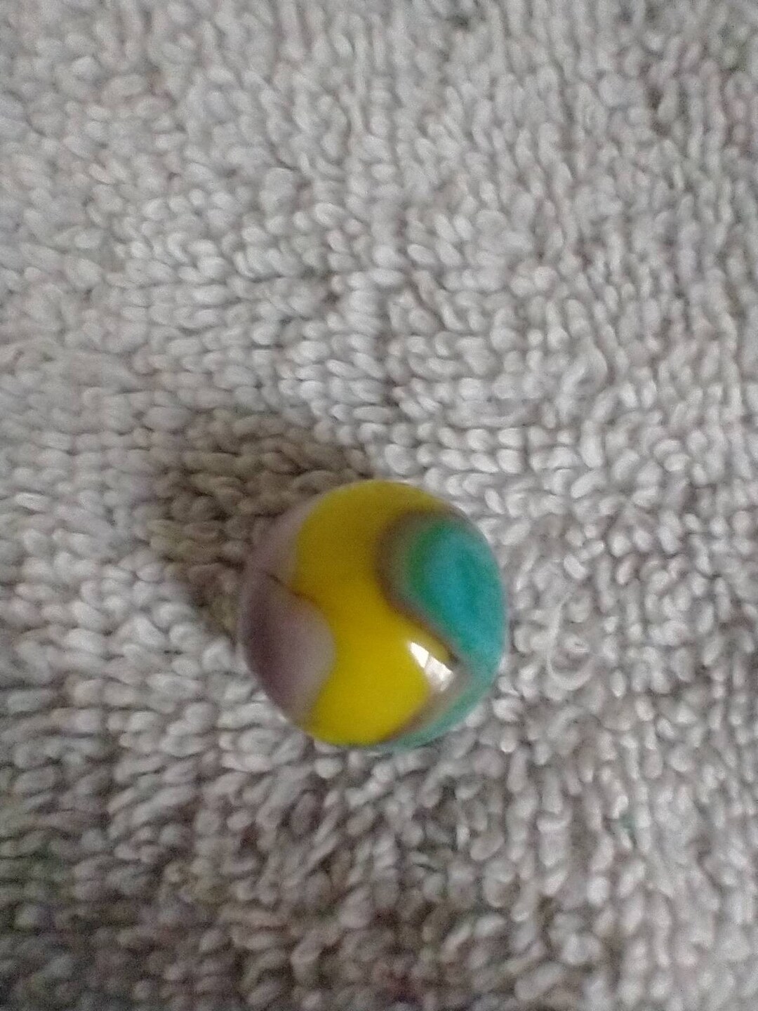 Vintage Marbles Vitro Parrot Easter Colors 4 Colors on 3/4 Shooter Mint Minus to Mint Condition ...