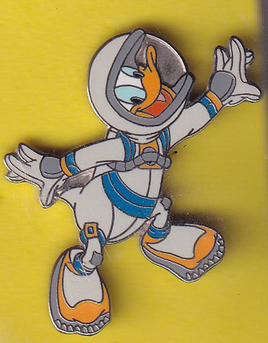 Vintage Donald Duck Astronaut in Space Suit 1998 Attraction | Etsy
