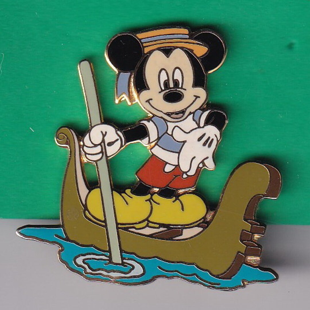 2001 Mickey Mouse Dressed as a Italian in His Gondola - Etsy