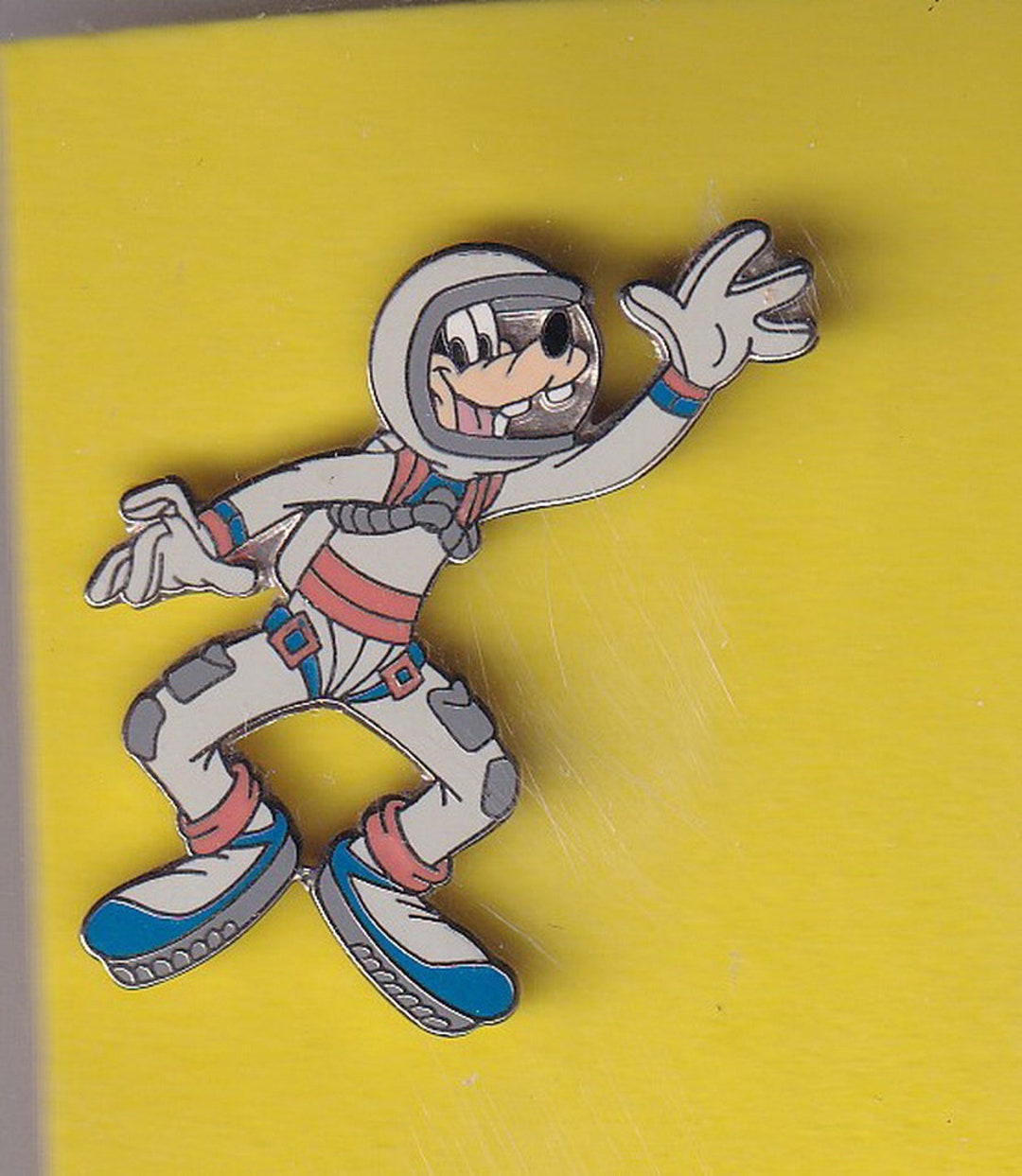 Vintage Goofy Astronaut in Space Suit 1998 Attraction Disney Pin - Etsy