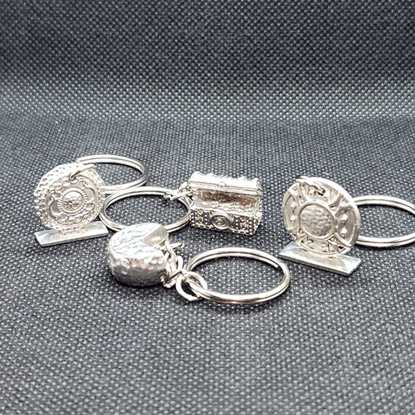 Skyrim Keychain - Etsy