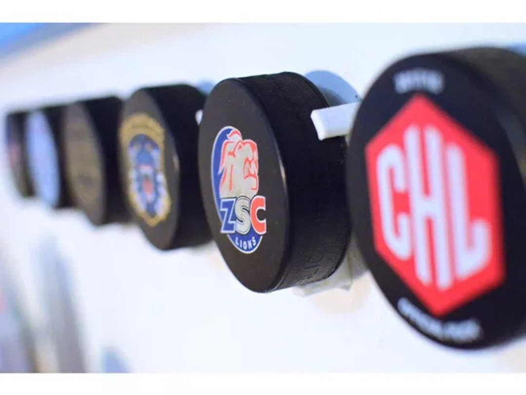 Hockey Puck Wall Display Mount | Ice Hockey Decor | Standard Hockey ...