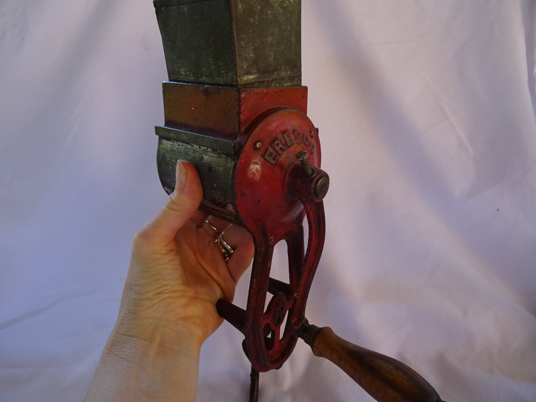 WALNUT GRINDER 11 Primitive Kitchen Vintage Utensils Rusty Farmhouse ...