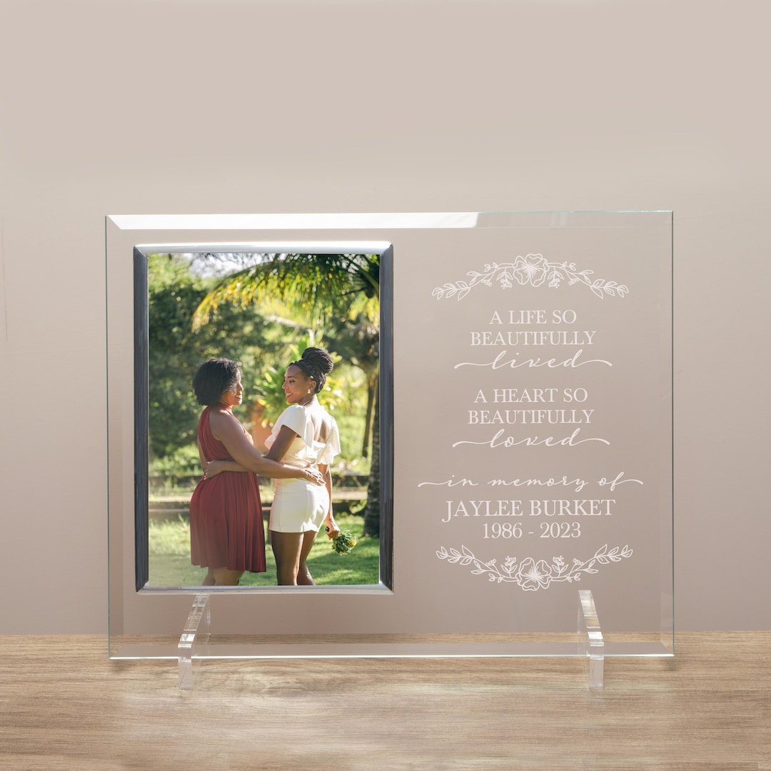 In Memory of A Beautiful Life Picture Frame | Personalized Memorial ...