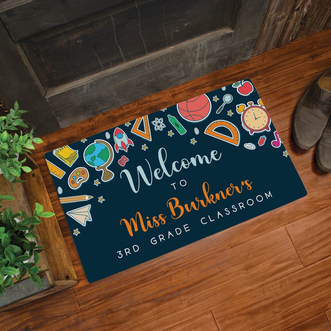 Welcome to Classroom Mat Personalized Teacher Welcome Mat Christmas ...