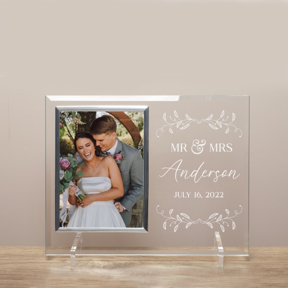 Mr And Mrs Frame Isaac Jacobs Wood Sentiments “Mr & Mrs” Picture