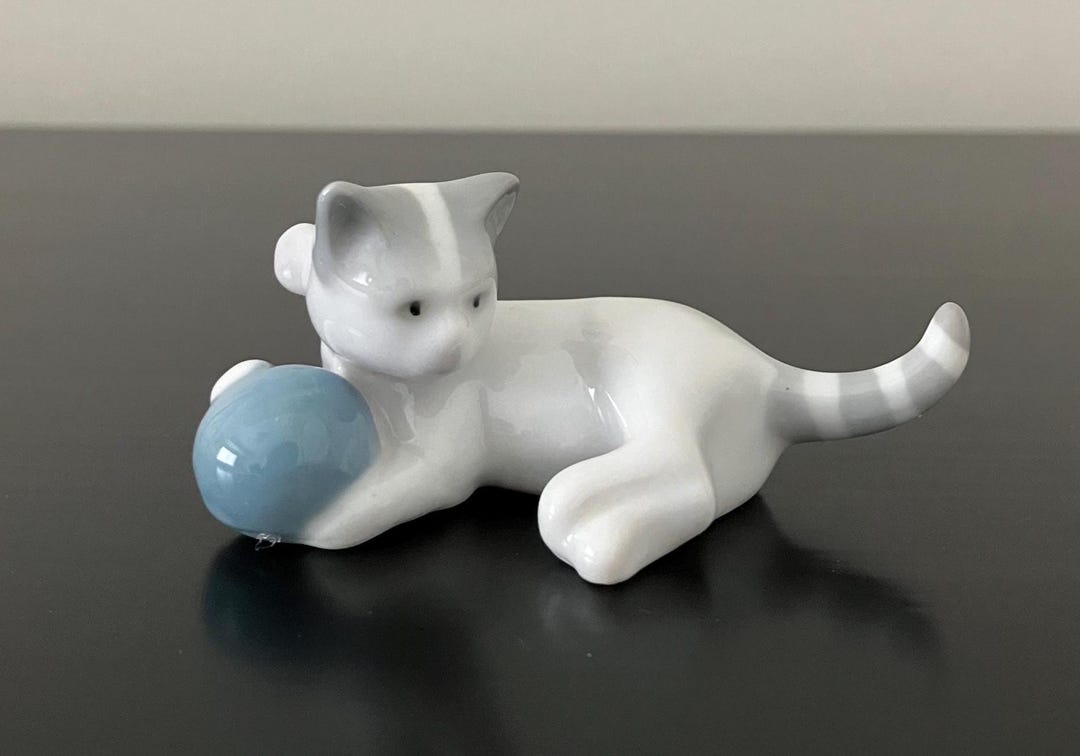 Vintage Metzler & Ortloff Mini Cat Figurine - Etsy