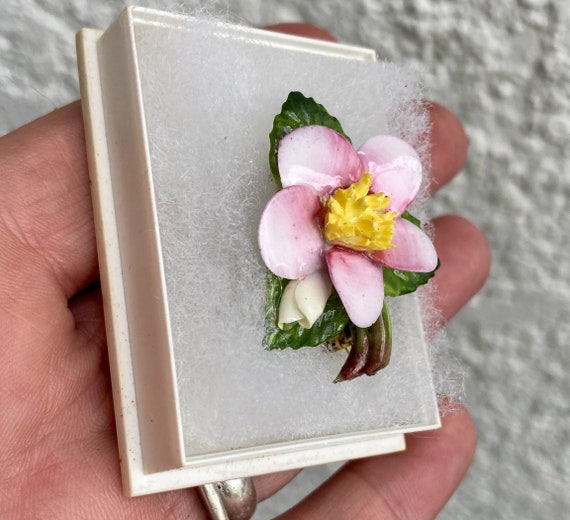 Vintage 60s Royal Park Ceramic Flower Brooch In Origi… - Gem