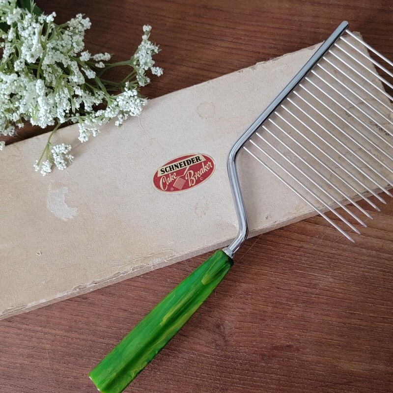 Bakelite Cake Cutter - Etsy