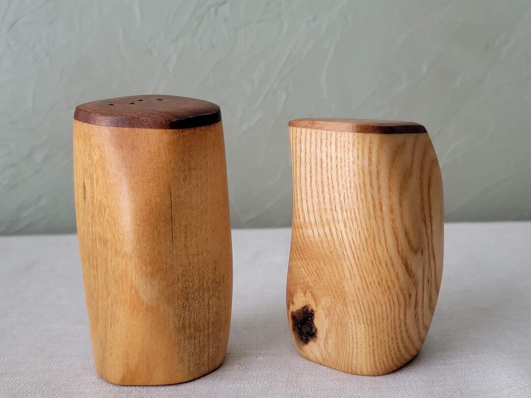 Vintage Wood Carved Salt and Pepper Shakers, Kitchen Accessories - Etsy