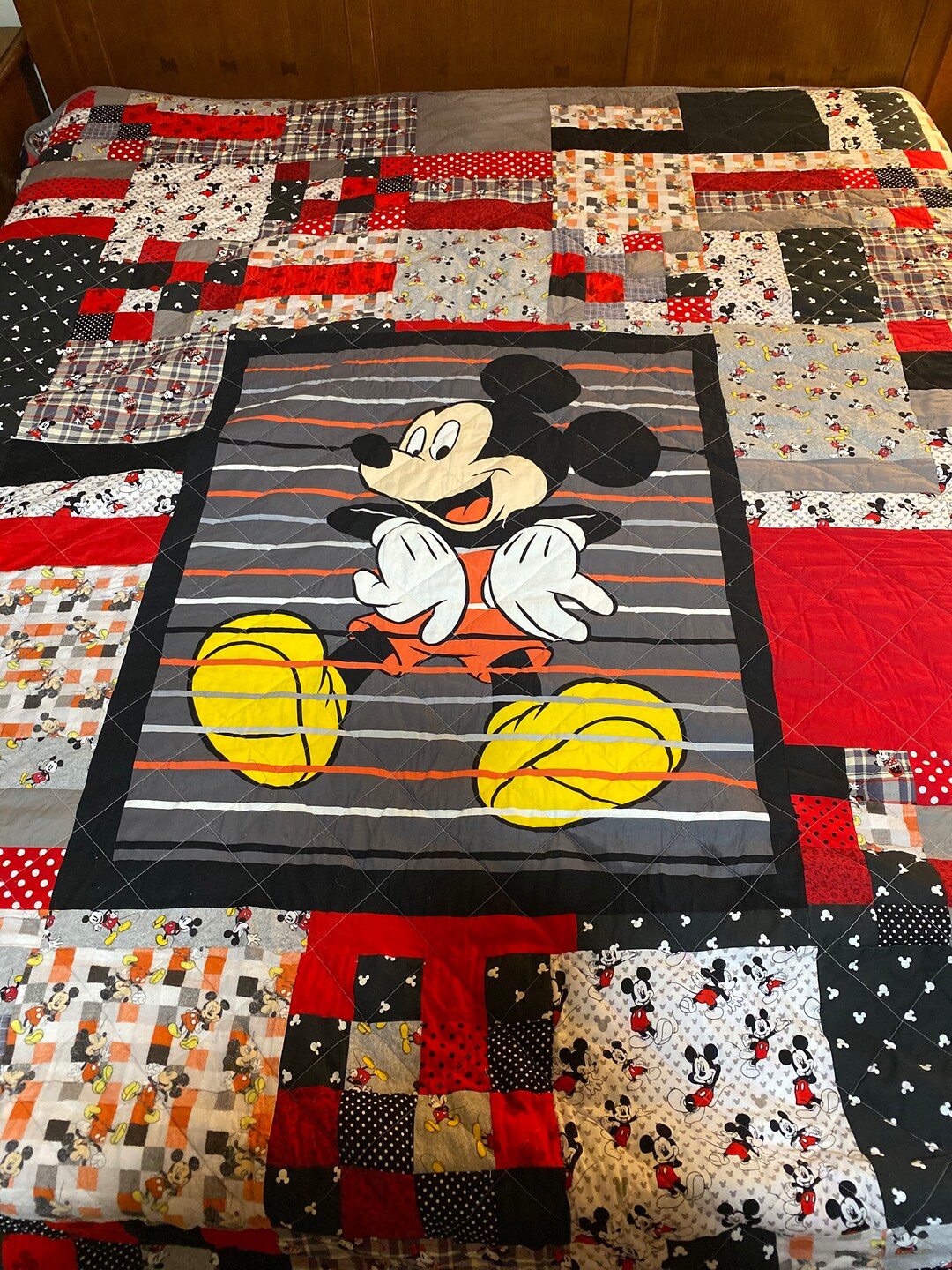 Custom Quilts Made to Order, Personalized Quilts, Modern Custom Quilt ...